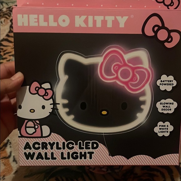 Hello Kitty | Accents | Hello Kitty Acrylic Led Wall Light | Poshmark